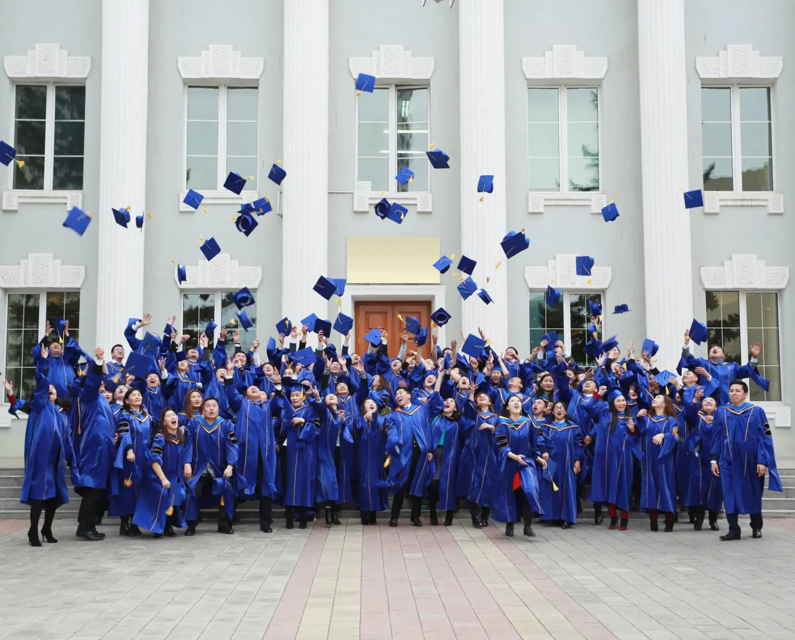 Удирдлагын Академи